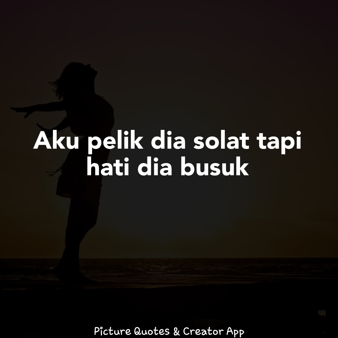 Nampak akak aku naik moto dengan tunang dia pon duk pegi mengumpat sana ...
